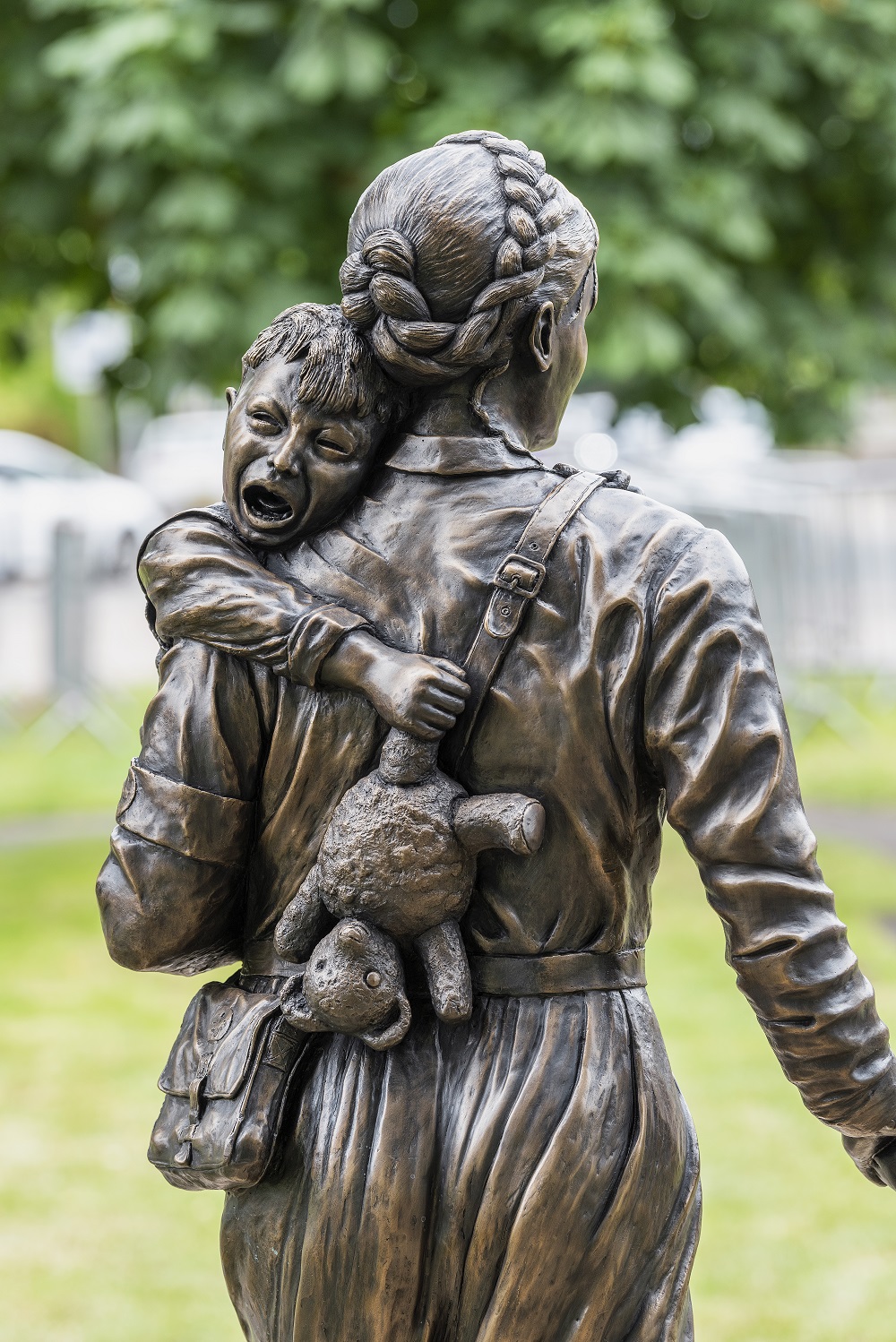 Newark & Sherwood News Journal Humanitarian hero Irena Sendler statue ...