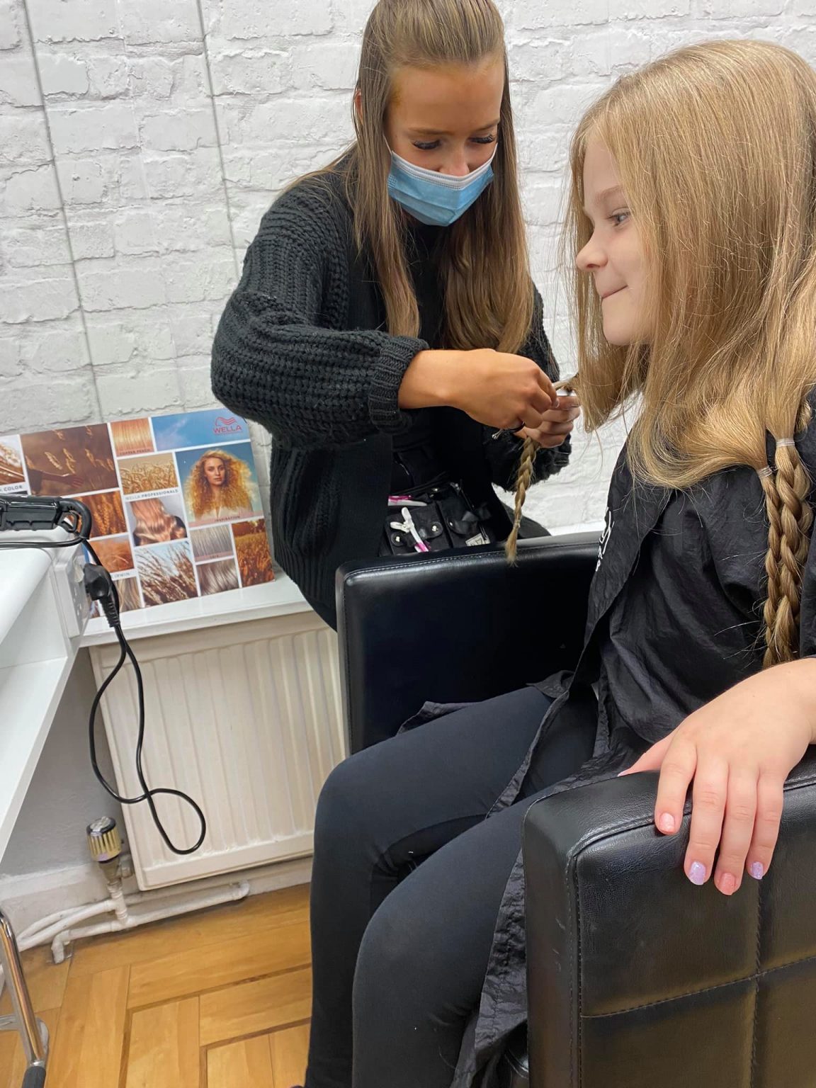 Newark & Sherwood News Journal Young Amelia’s locks chopped for charity ...